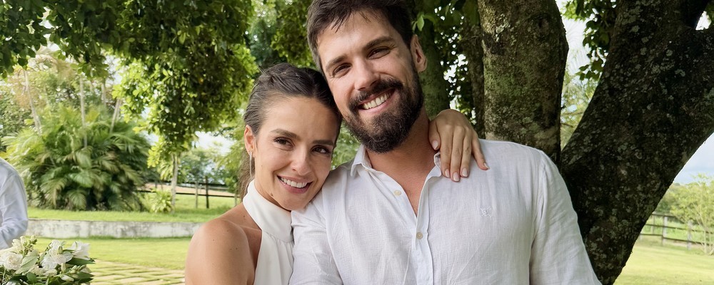 Revista Portfolio | Eric Surita e Djessica Benfica celebram noivado ...